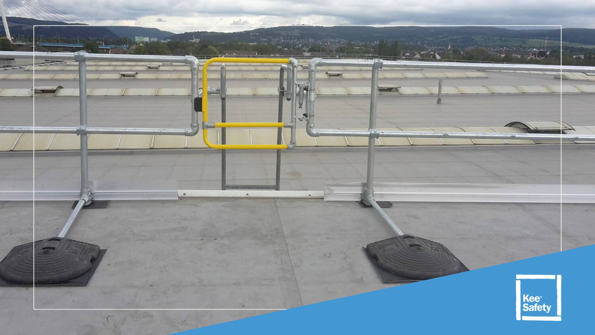 4 méthodes de protection contre les chutes de toit - Kee Safety